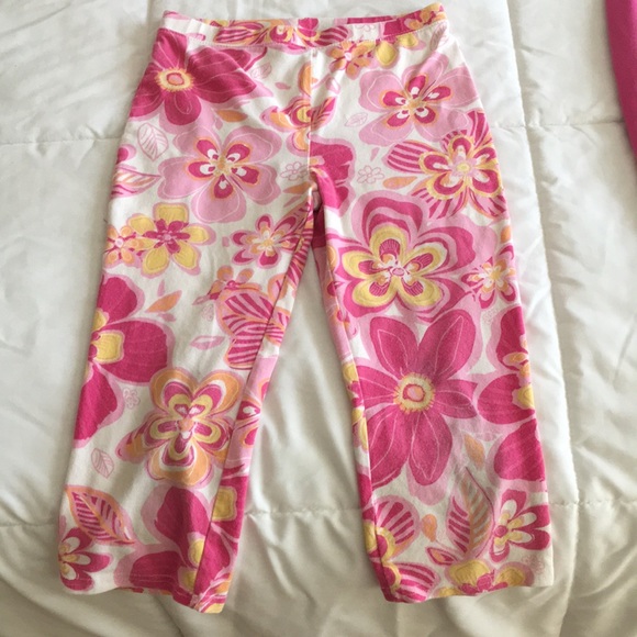 Circo | Bottoms | Legging Capris Pink Flowers | Poshmark